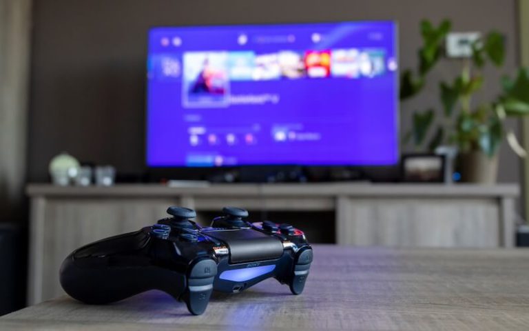 PS4 Pro vs PS4: Which PlayStation console is right for you ...